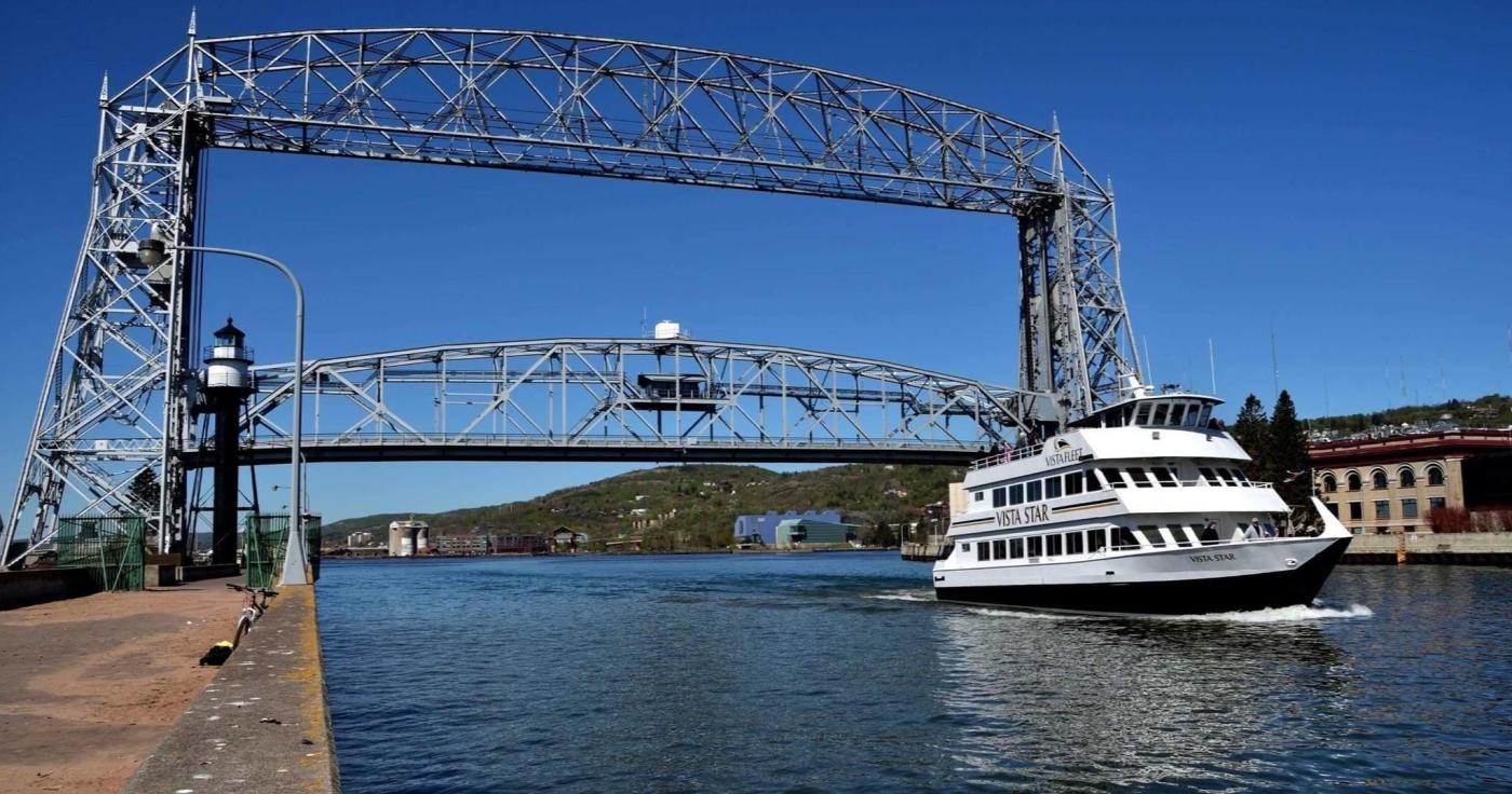 Grand Sightseeing Tour in Duluth, MN | Zenith Adventure